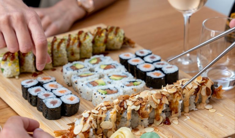 Tout savoir sur l’origine des sushis - Fleur de sushiFleur de Sushi ...